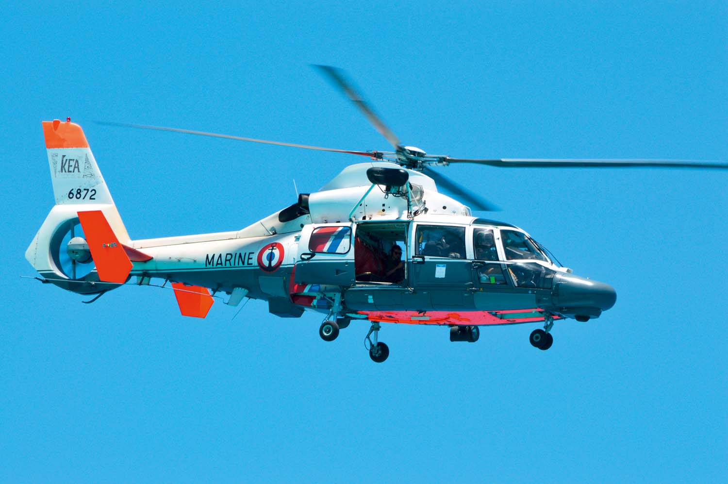 16 hélicos pour la Marine - Magazine Raids