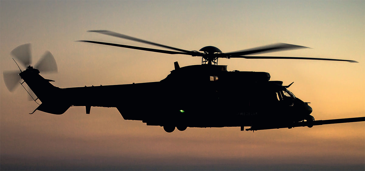 Le « Pyrénées » à Hydra, le 4e RHFS à Sabre - Magazine Raids