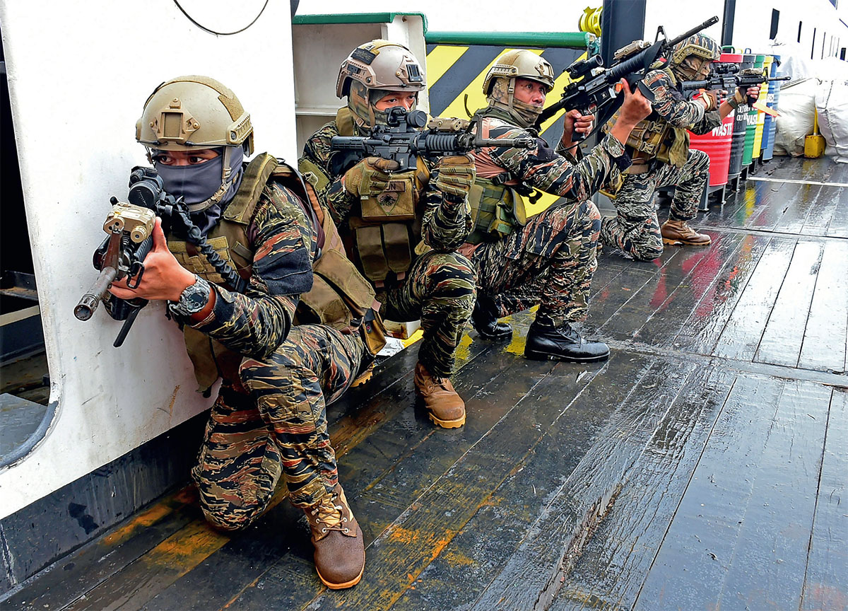 Naval Special Operations Command, les SEAL de la marine philippine ...