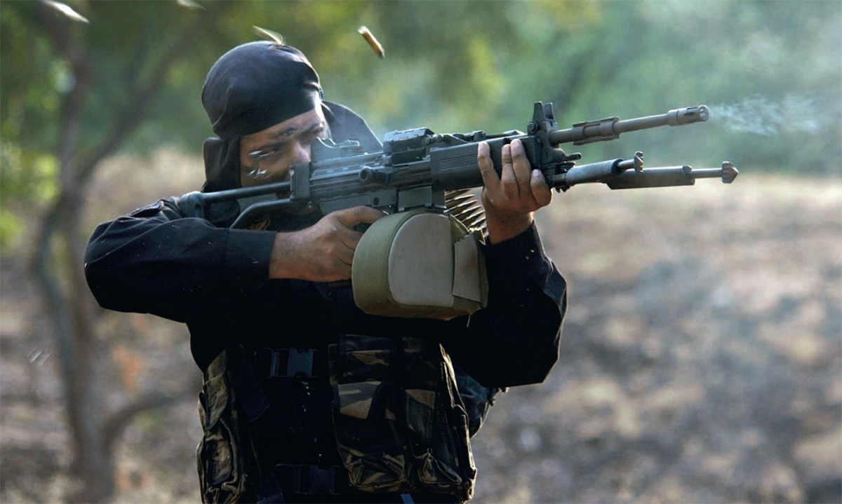 INDE : mitrailleuses NEGEV NG7 - Magazine Raids