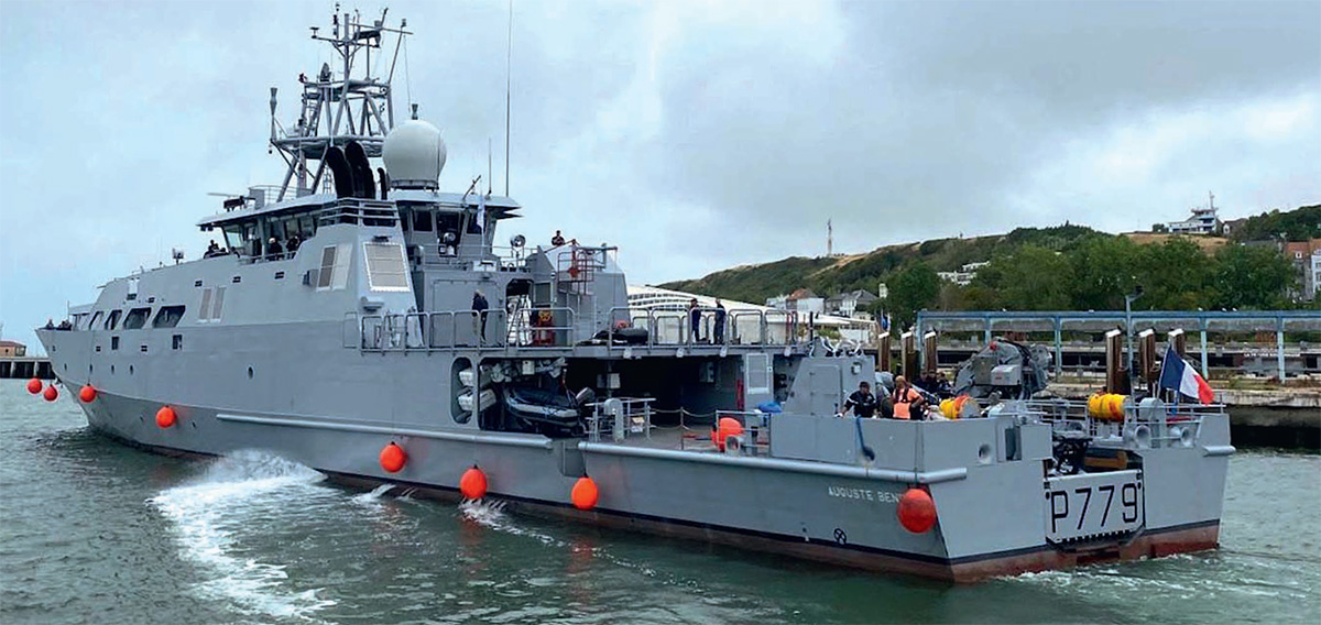 L’« AUGUSTE BÉNÉBIG » proche de la migration - Magazine Raids