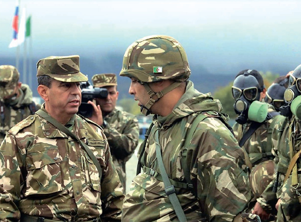 Algérie : exercice conjoint - Magazine Raids Algérie : exercice conjoint - Magazine Raids