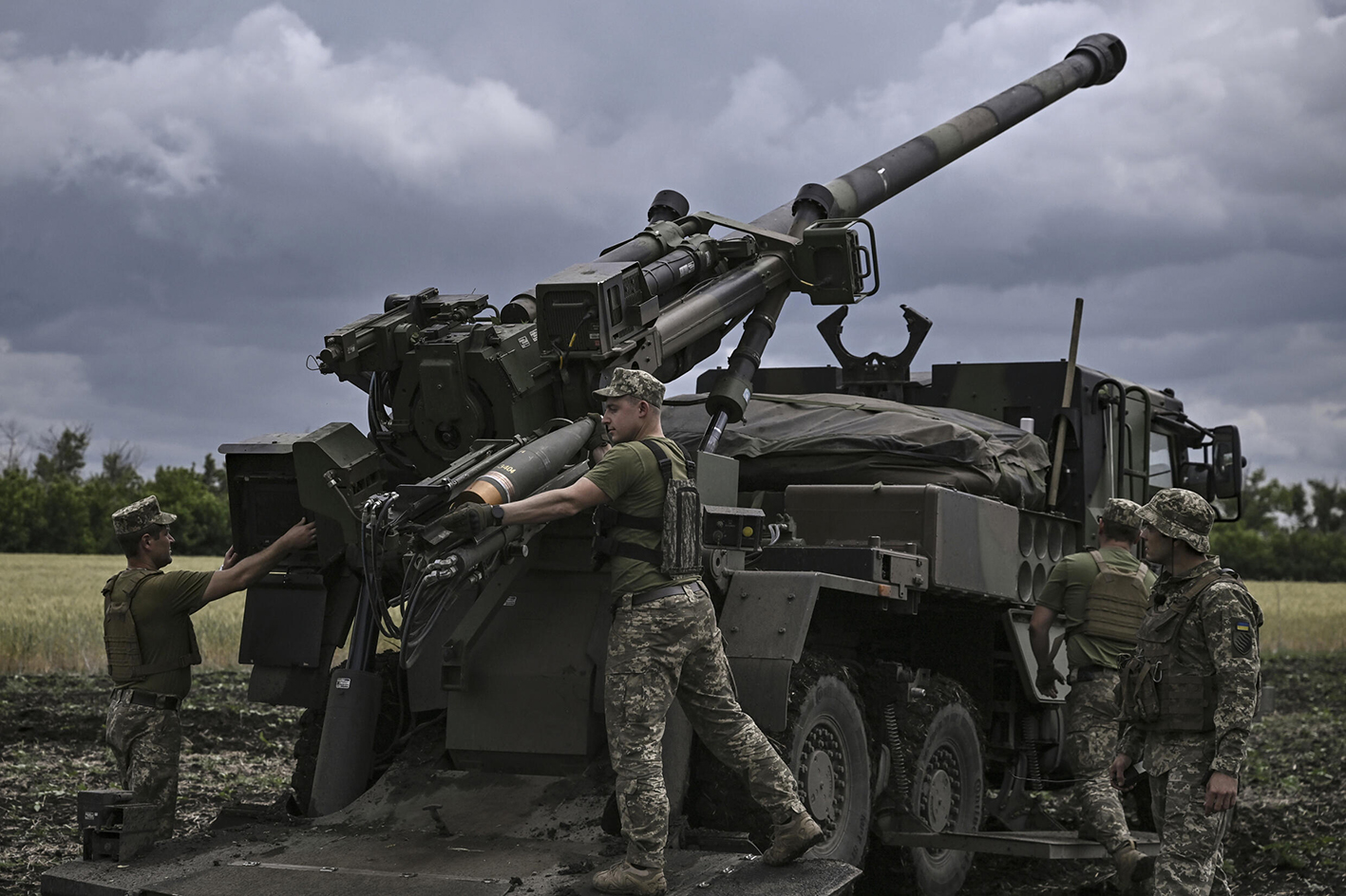 Duel d’artillerie en Ukraine - Magazine Raids