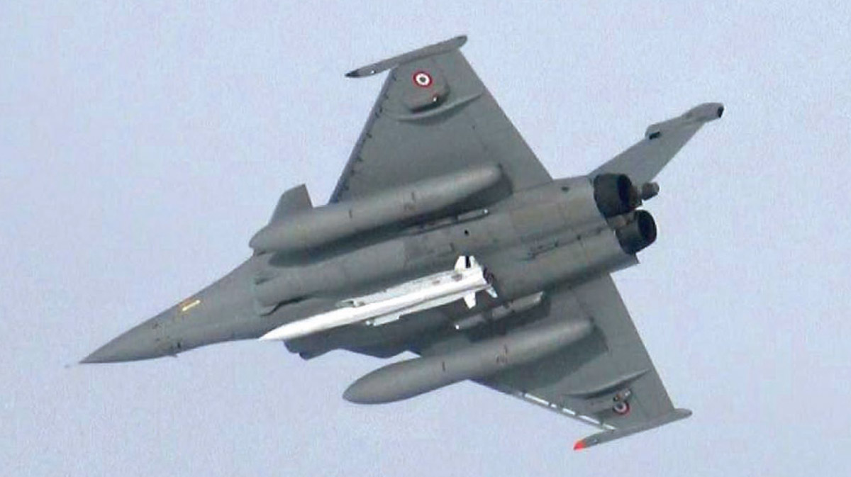 Premier tir d’évaluation pour l’ASMPA-R - Magazine Raids